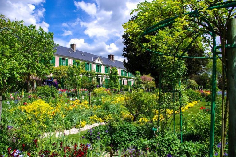 Following Monet’s Steps in Giverny - La musardière